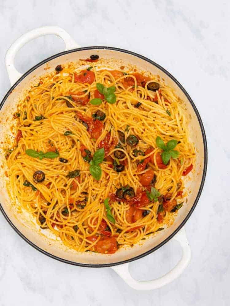 Creamy Prawn Linguine (only 6 ingredients) - Healthy Living James