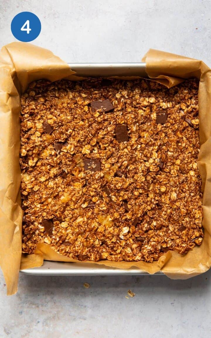 Easy Chocolate Flapjacks (5 ingredients) - Healthy Living James