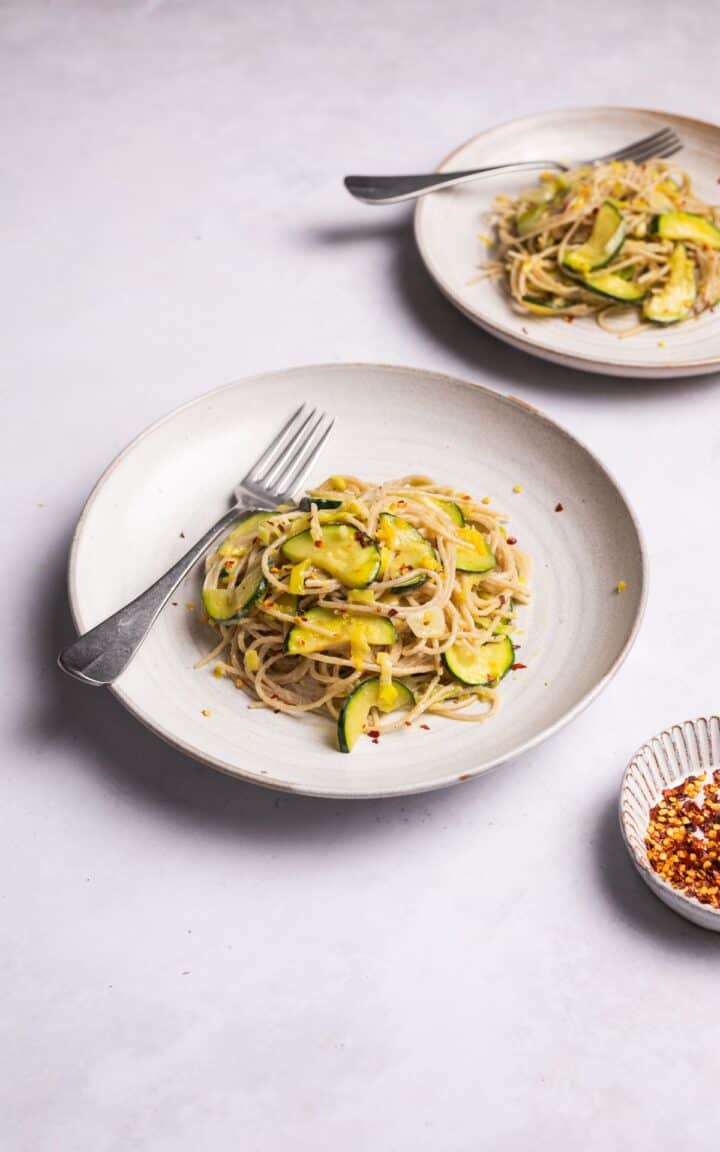 Easy Courgette Pasta (5 ingredients) - Healthy Living James